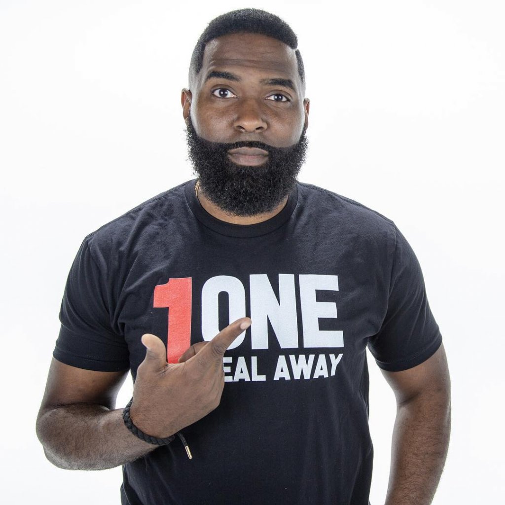 Max Maxwell Real Estate Cold Calling to $900k in Profits | Carrot