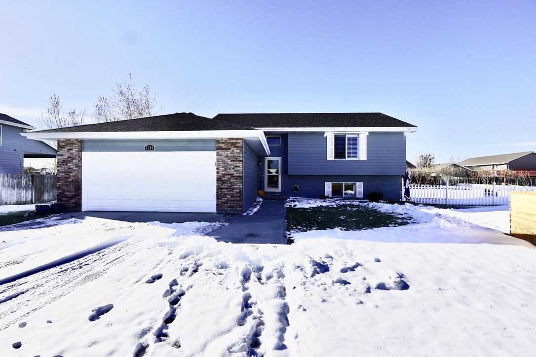 5306 Comanche Circle Bar Nunn WY 82601 - Alisha Collins Real Estate Team