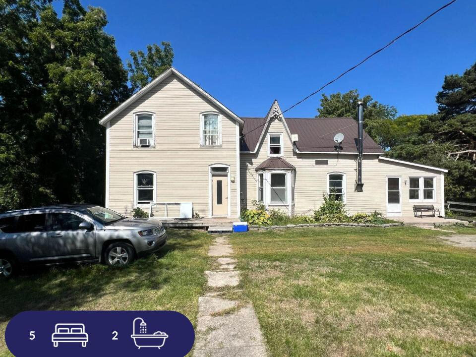 Detached 2-Storey Duplex in Prince Edward County! | SLG Property Deals