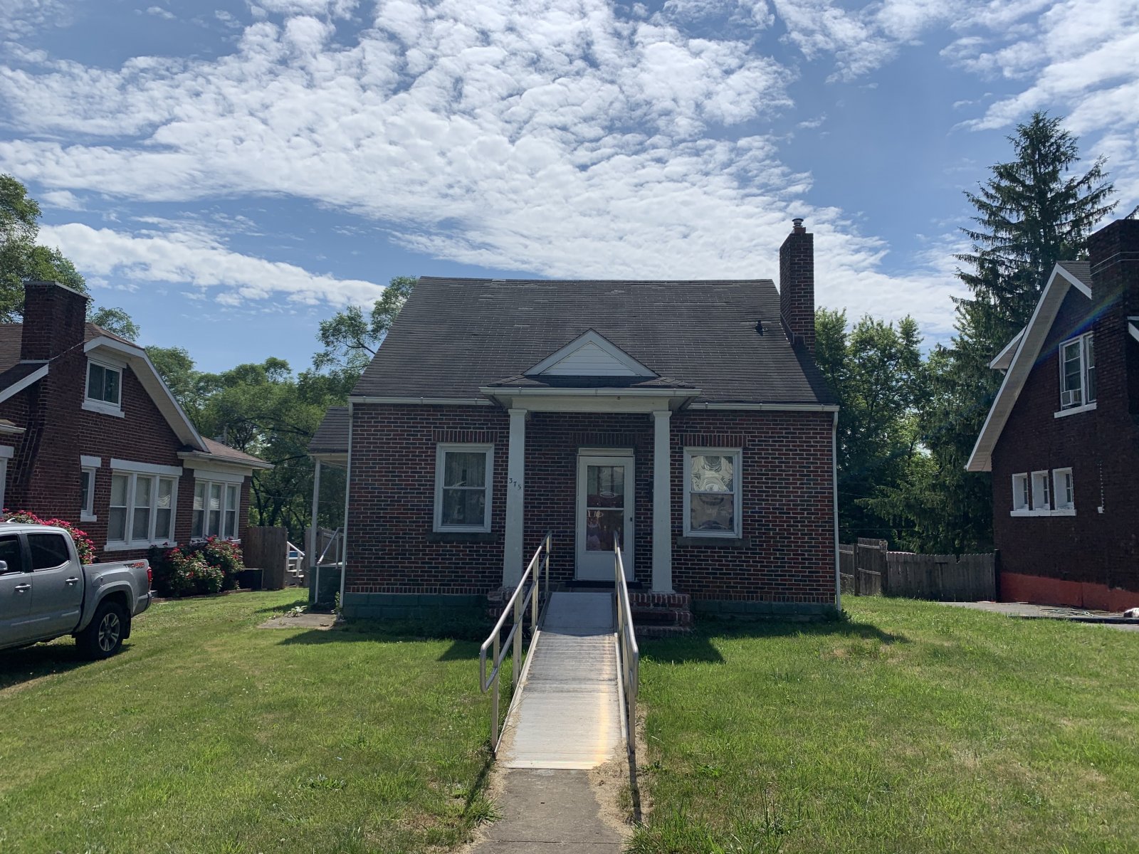 Fixer Upper Single Family All Brick Cape Cod in Martinsburg 59,695 ...