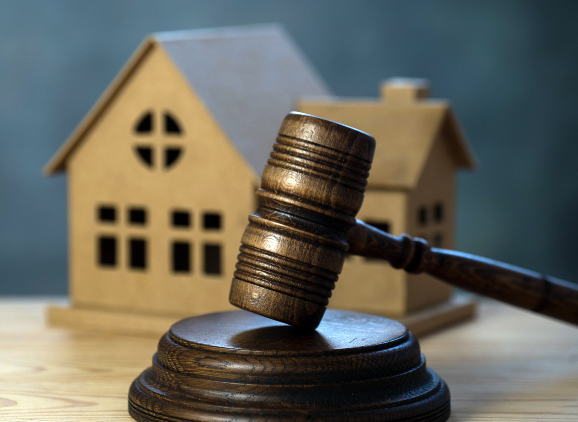 How Long to Move Out After Foreclosure Auction in Texas