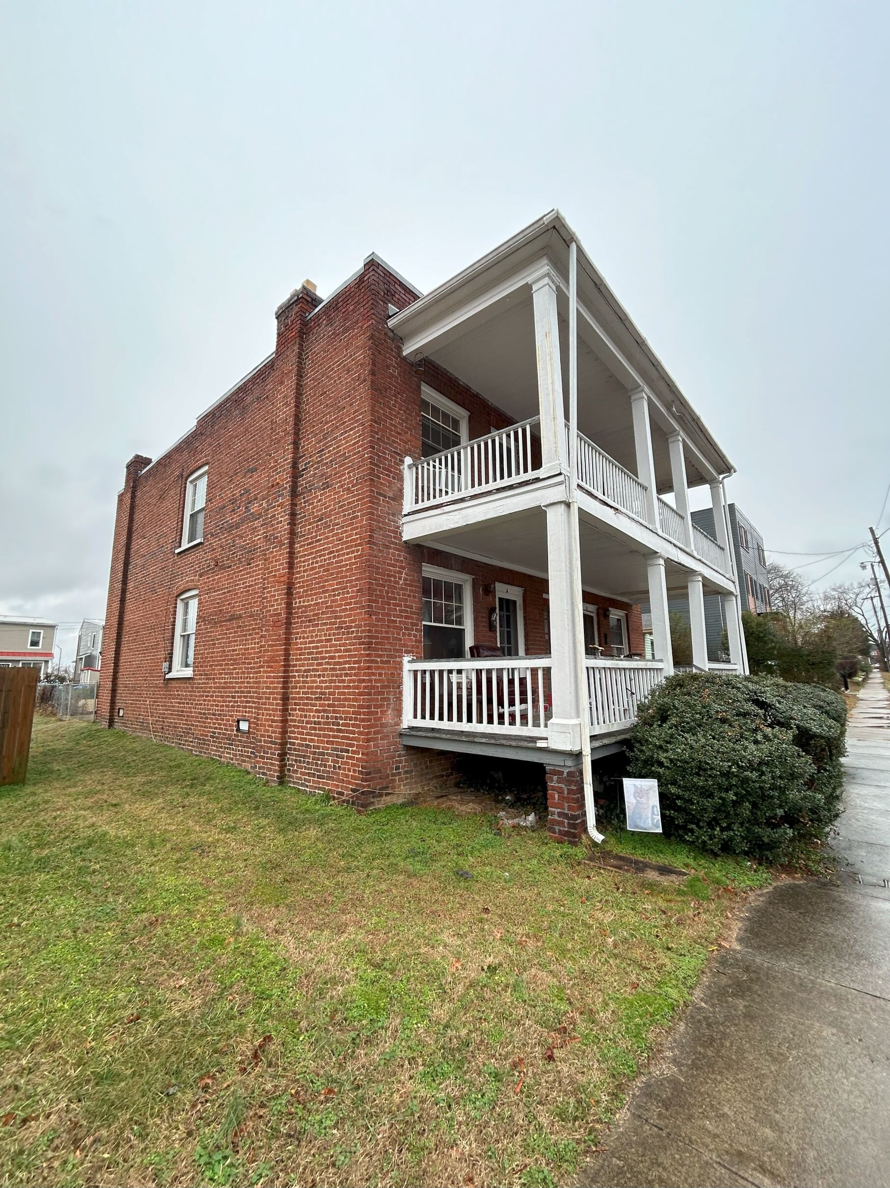 Quad Plex in Downtown Richmond | RealVestor Buys